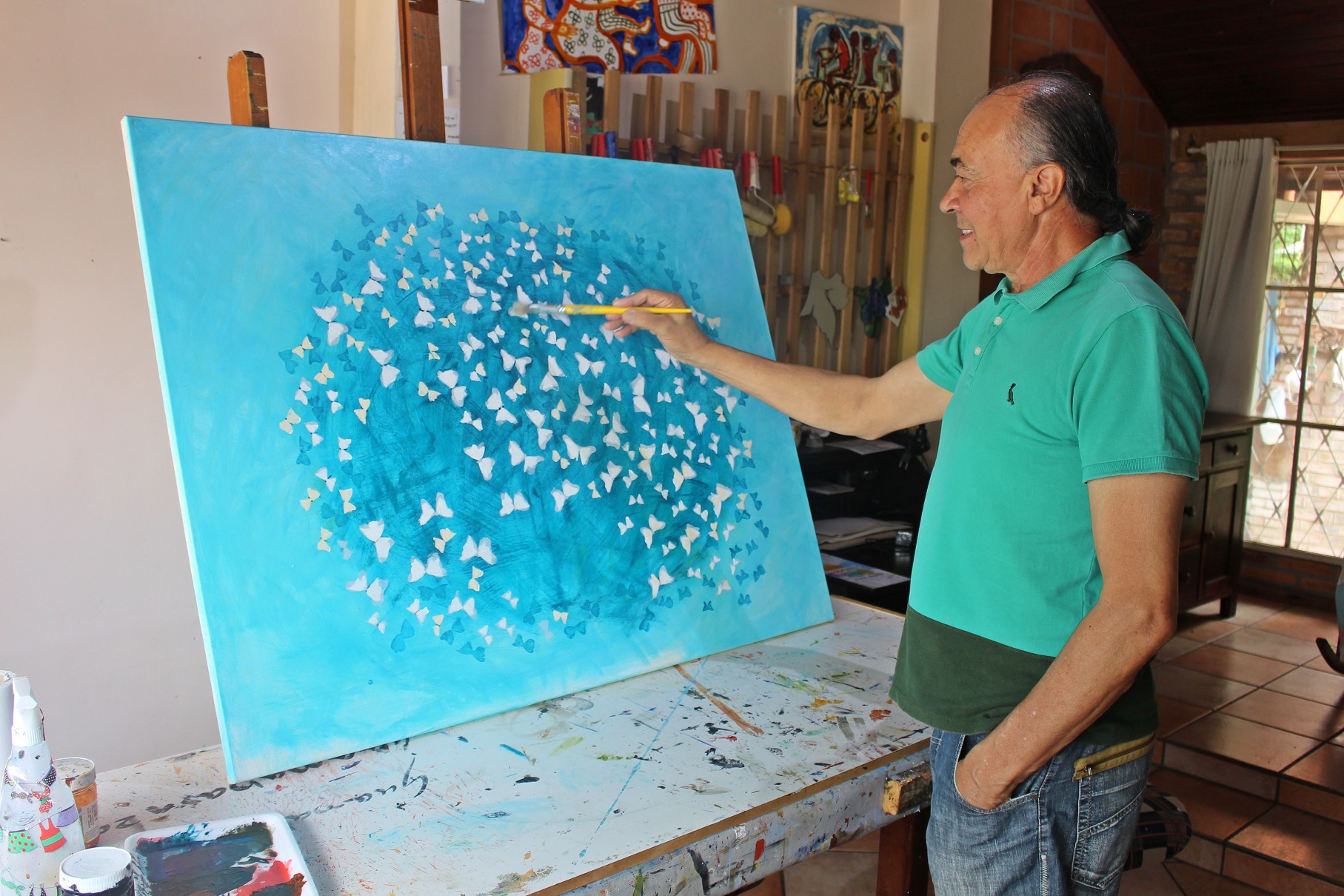 Café com a Líder: conheça a história do artista plástico Guanabara ...
